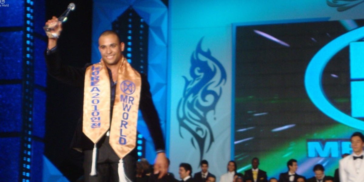KAMAL IBRAHIM FROM IRELAND WINS MR WORLD 2010 - Mr World